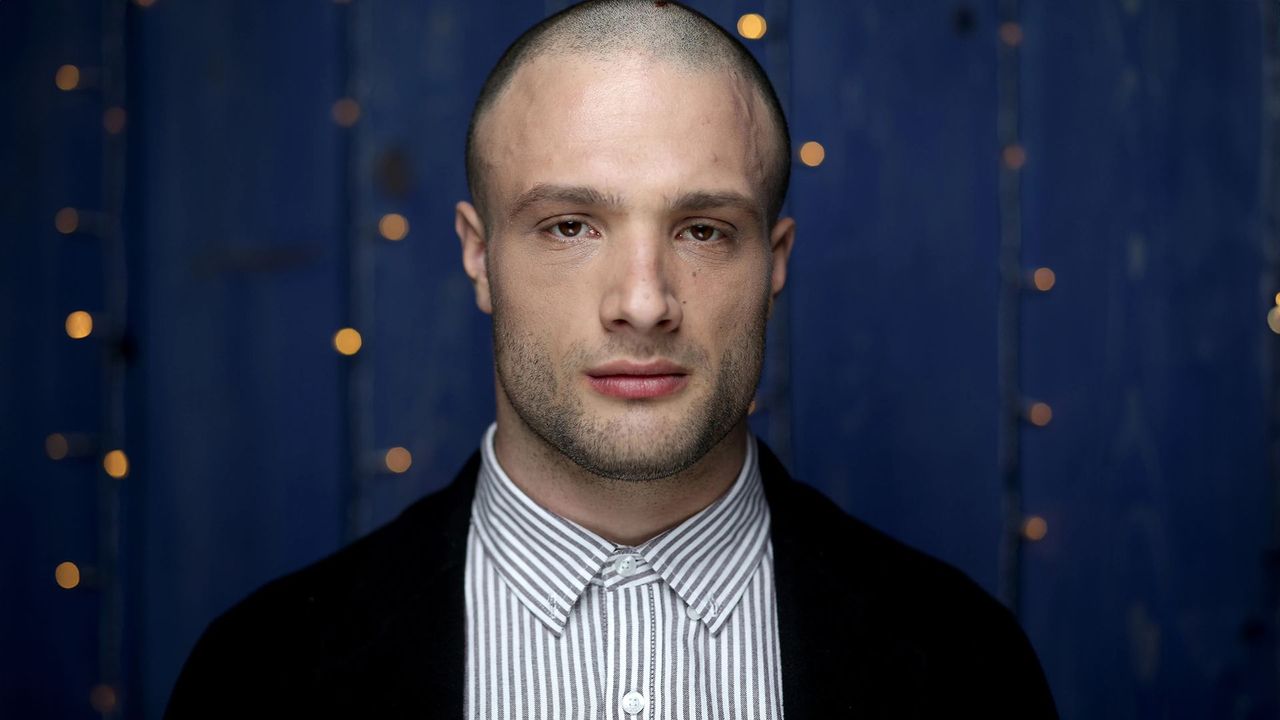 Cosmo Jarvis biography, age, height, personal life, wife, best film ...