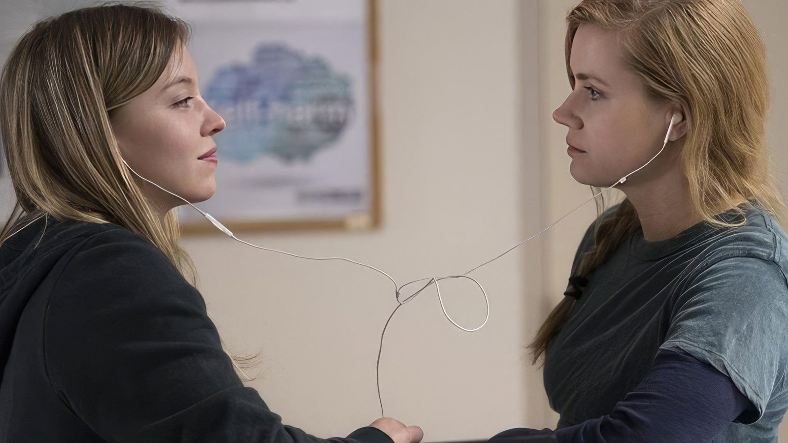 Sydney Sweeney biography, boyfriend, engagement, age, height 2025 ...