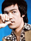 Bruce Lee biography, photos, family, son Brandon, age and cause of ...