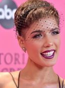 Halsey biography, baby, parents, age, boyfriend, albums, height 2026 ...