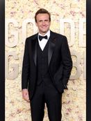 Jason Segel biography, relationships, age, kids, height 2026 | Zoomboola