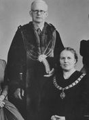 Margaret Thatcher biography, cause and age of death, career timeline ...