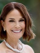 Teri Hatcher biography, photos, personal life, family, daughter, height ...