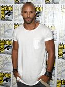 Ricky Whittle biography, girlfriend, height, parents, ethnicity, height ...