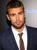 Theo James biography, wife, age, net worth, height 2022 | Zoomboola